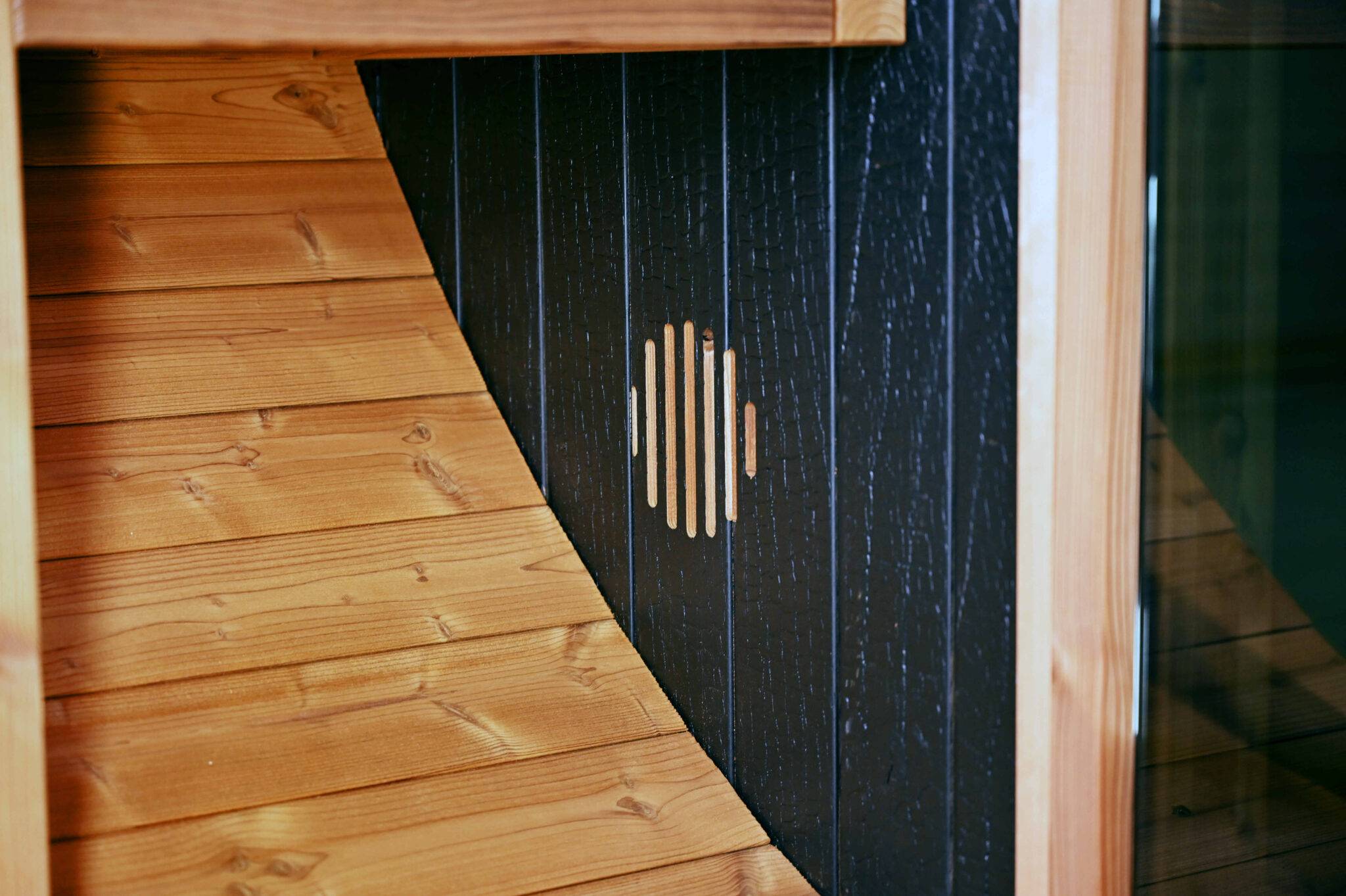 Thermory Ignite Black Barrel Sauna - SaunaMarketplace.com