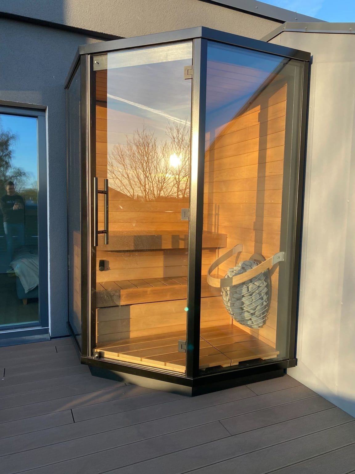 Haljas Hele Mini - 3-Person Prebuilt Mirrored Glass Sauna ...