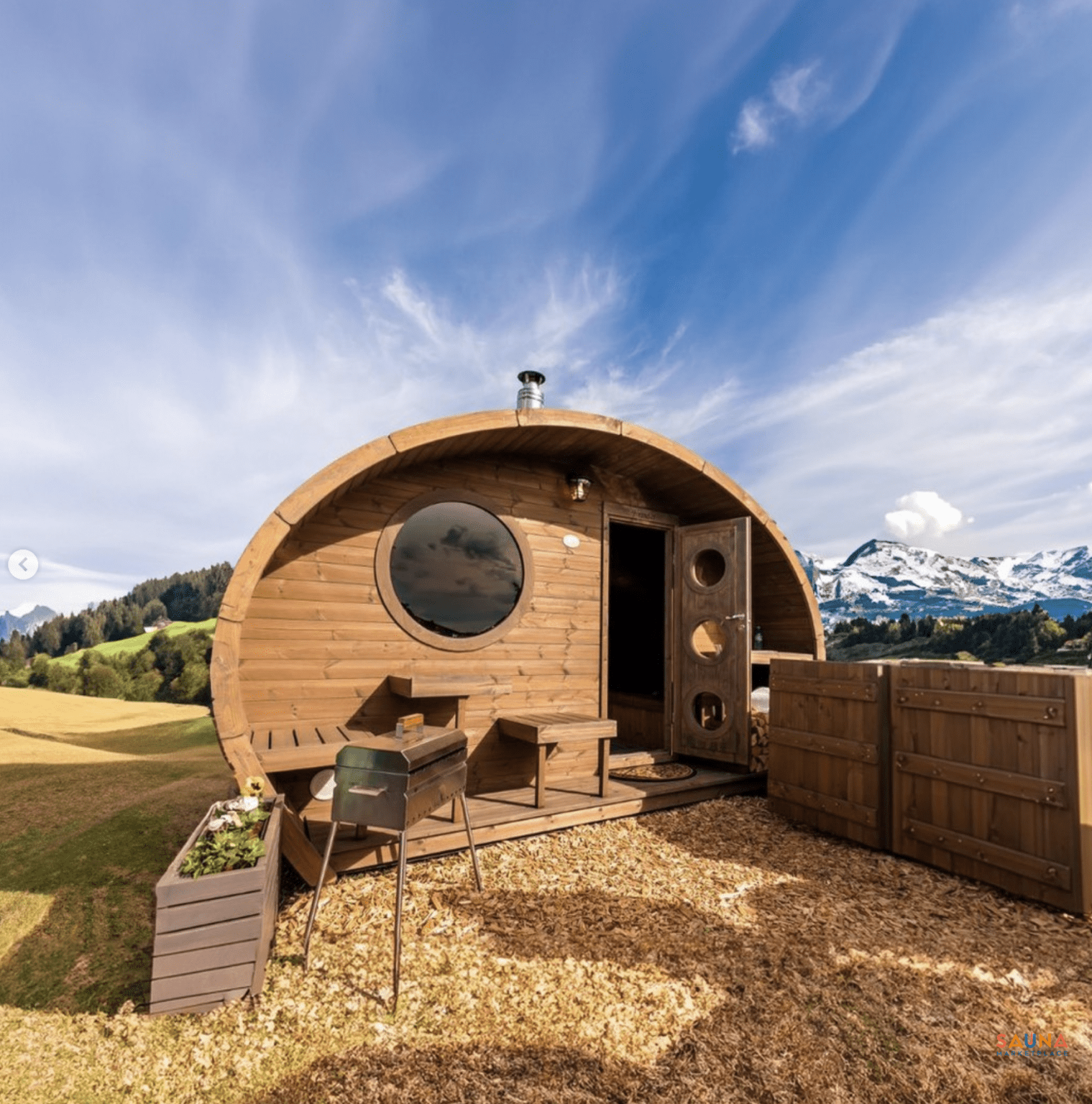 SaunaLife Model G11 Outdoor "HOBBIT" Pod Sauna with Changing Room ...