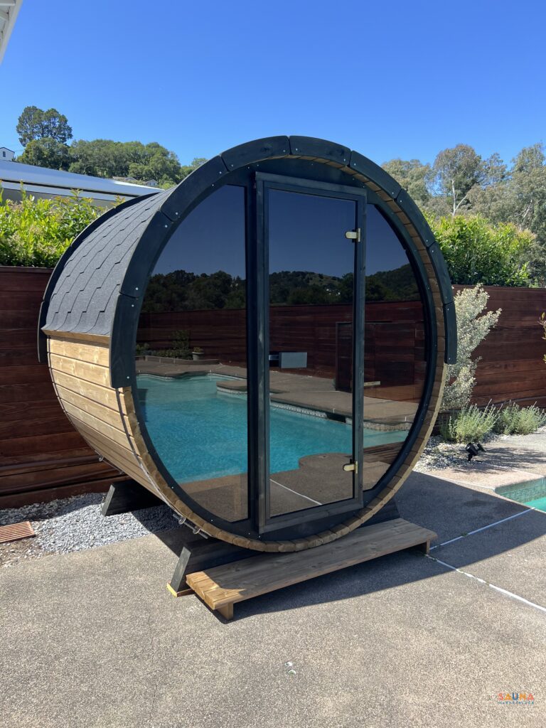 SaunaLife EE6G 4-Person Barrel Sauna with Back Wall Benches ...